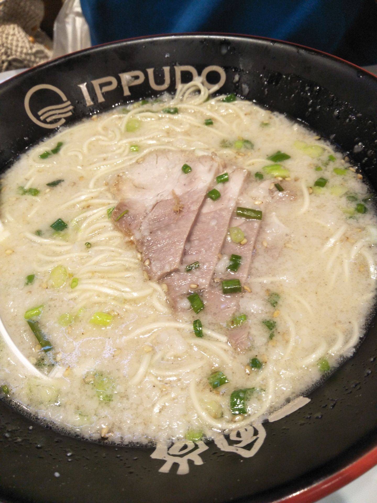 รีวิว Ramen Ippudo Central Rama 9 - ราเมนคนแน่นตลอด อร่อยรึ? ป่าวร้านเล็ก แฮ่!!!