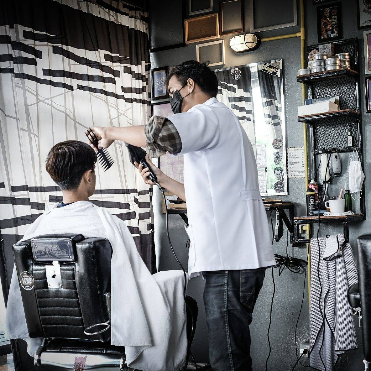รีวิว 1982's Barber&Craft - 1982's the Barber&shop บริการตัดผมชาย สไตล์สากล