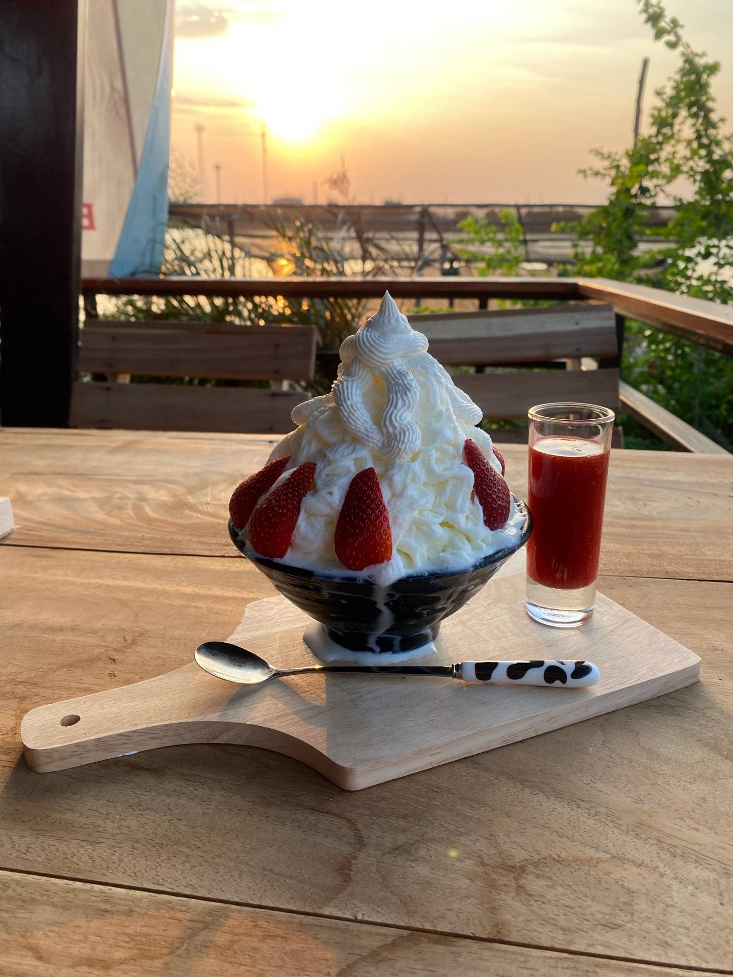 รีวิว Lae Moon Café 1 - บรรยากาศดีครับ