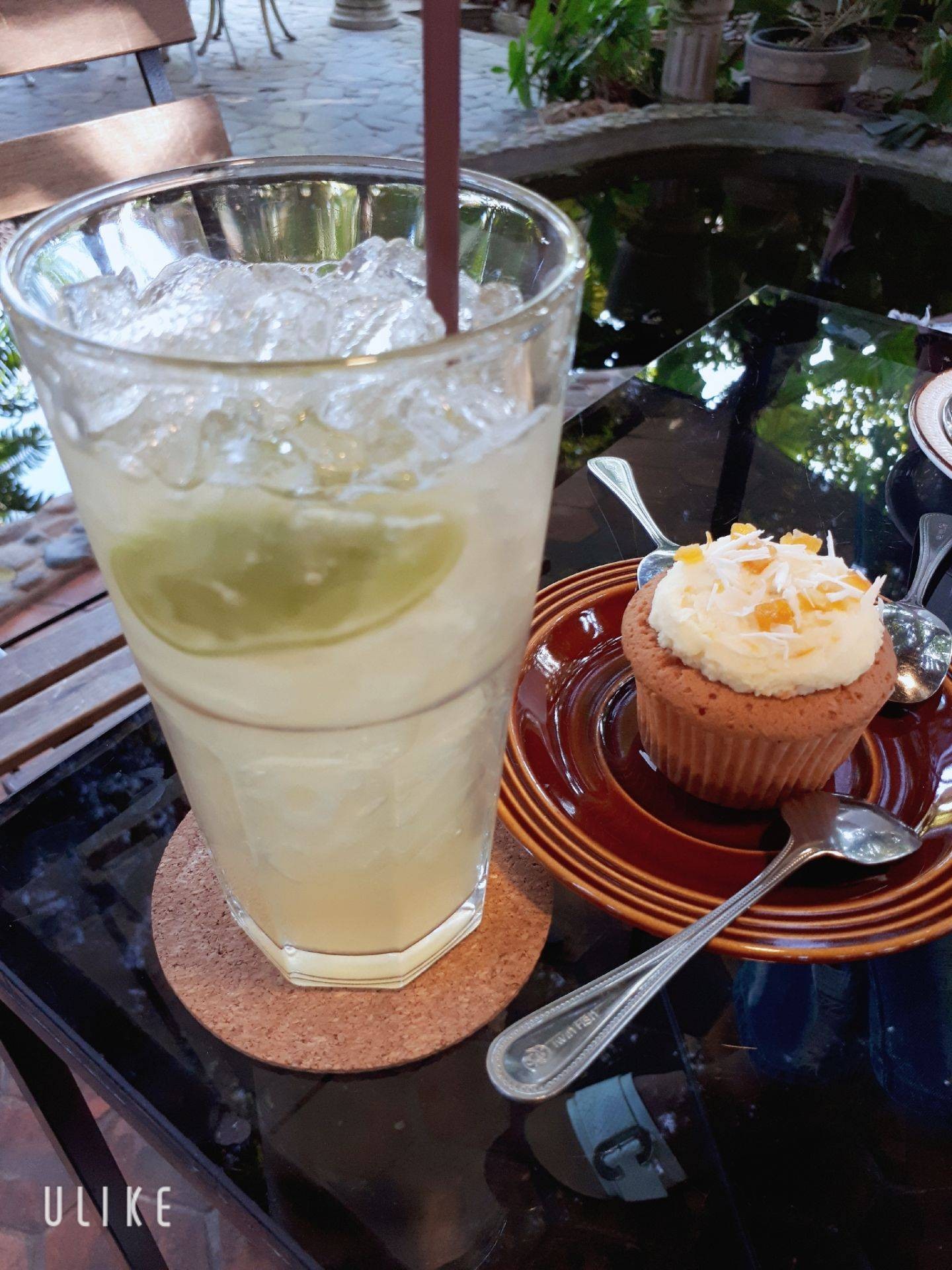 รีวิว 382 SPACE COFFEE & BAKERY - เค้กอร่อย บรรยากาศร่มรื่น