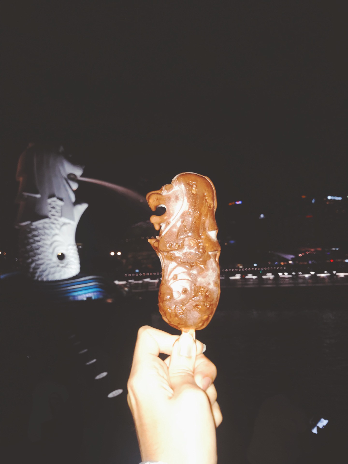 รีวิว J Cone Ice Cream - ไอศกรีมรูป Merlion ไว้ถ่ายกับ landmark
