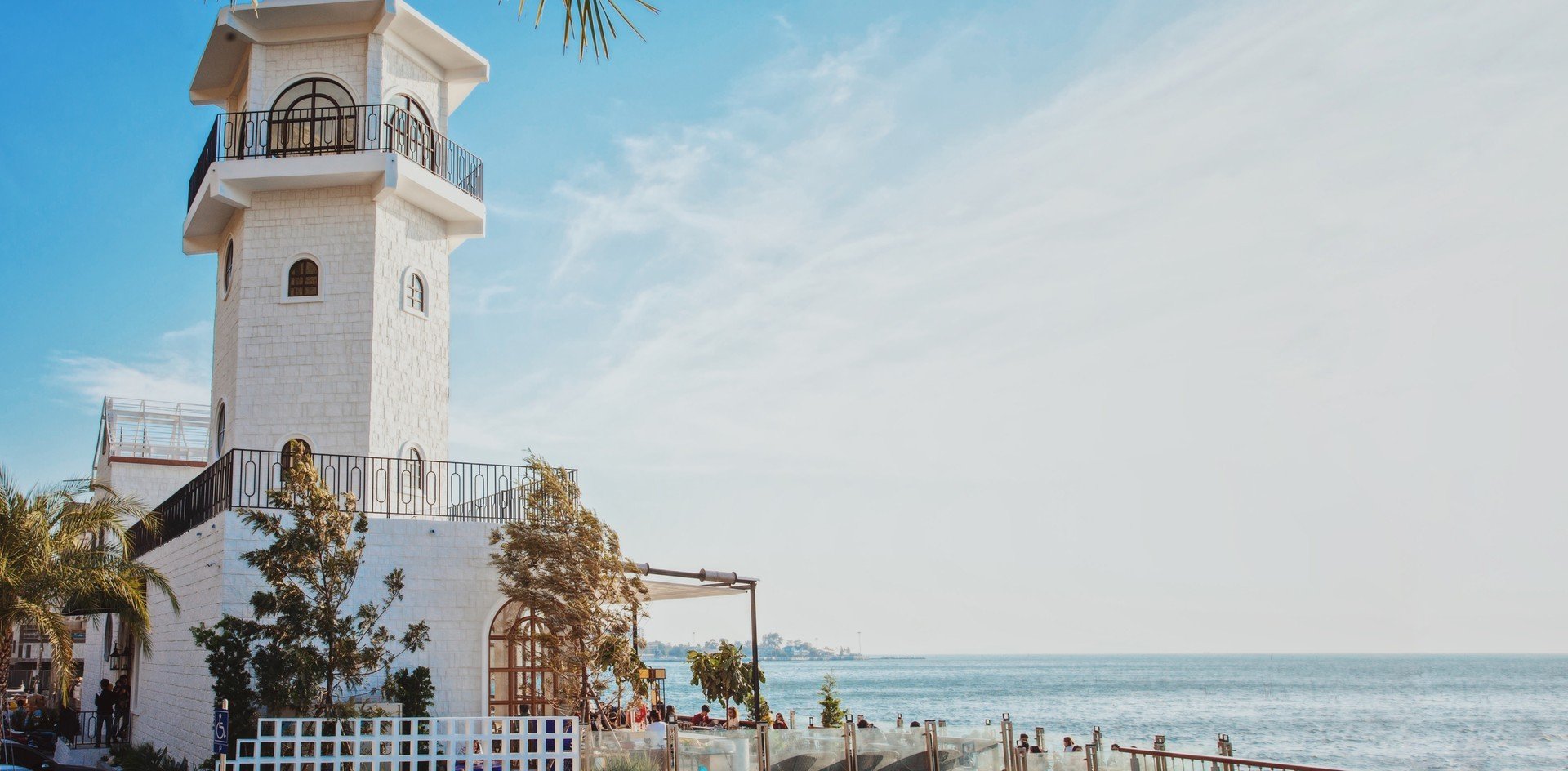 Red Temp คาเฟ่เปิดใหม่ บางแสน วิวทะเล 180 องศา บรรยากาศบาหลี