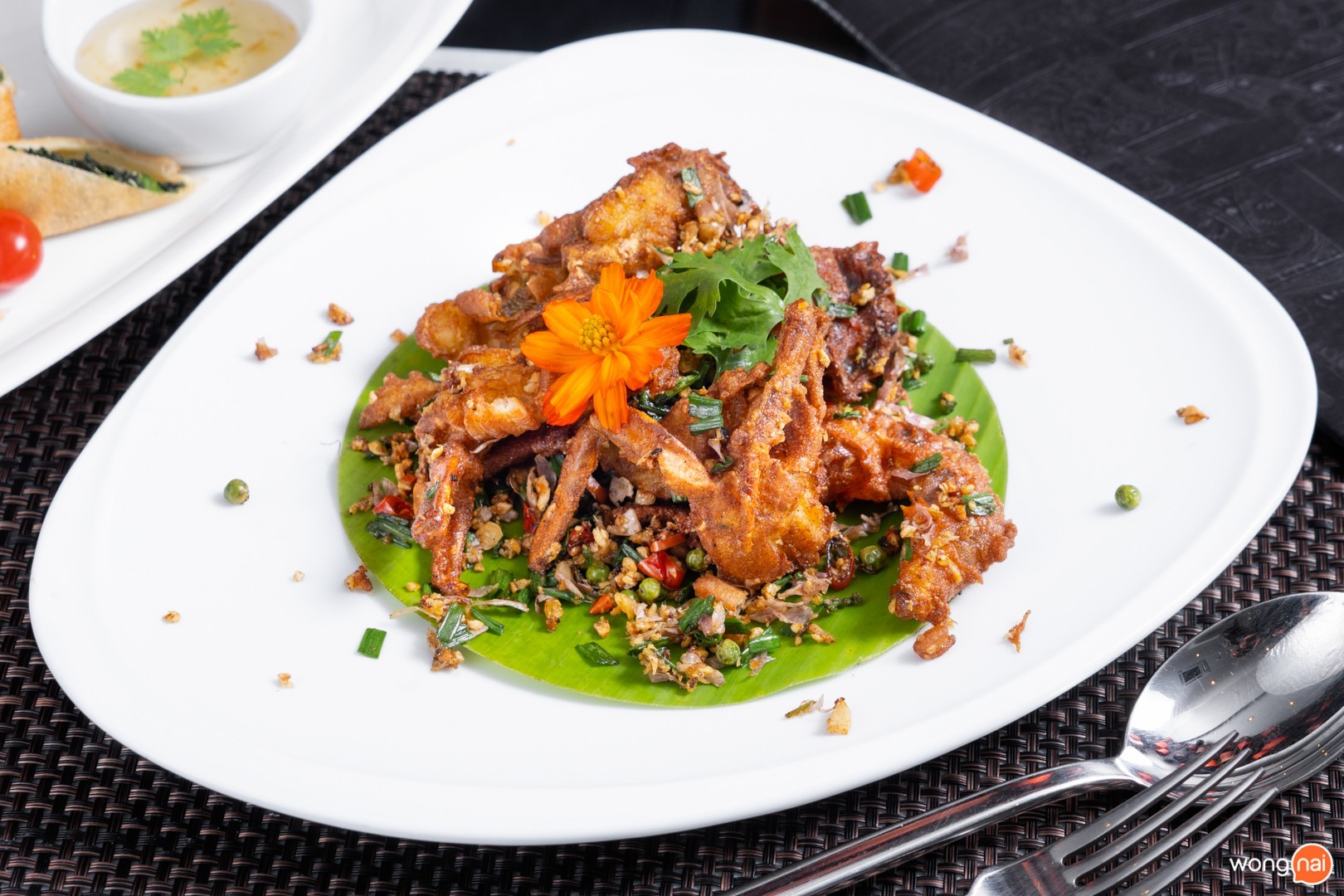 [รีวิว] "Betel Box Restaurant" เพลินใจกับอาหารรสเลิศ และของเก่าเก๋ ๆ