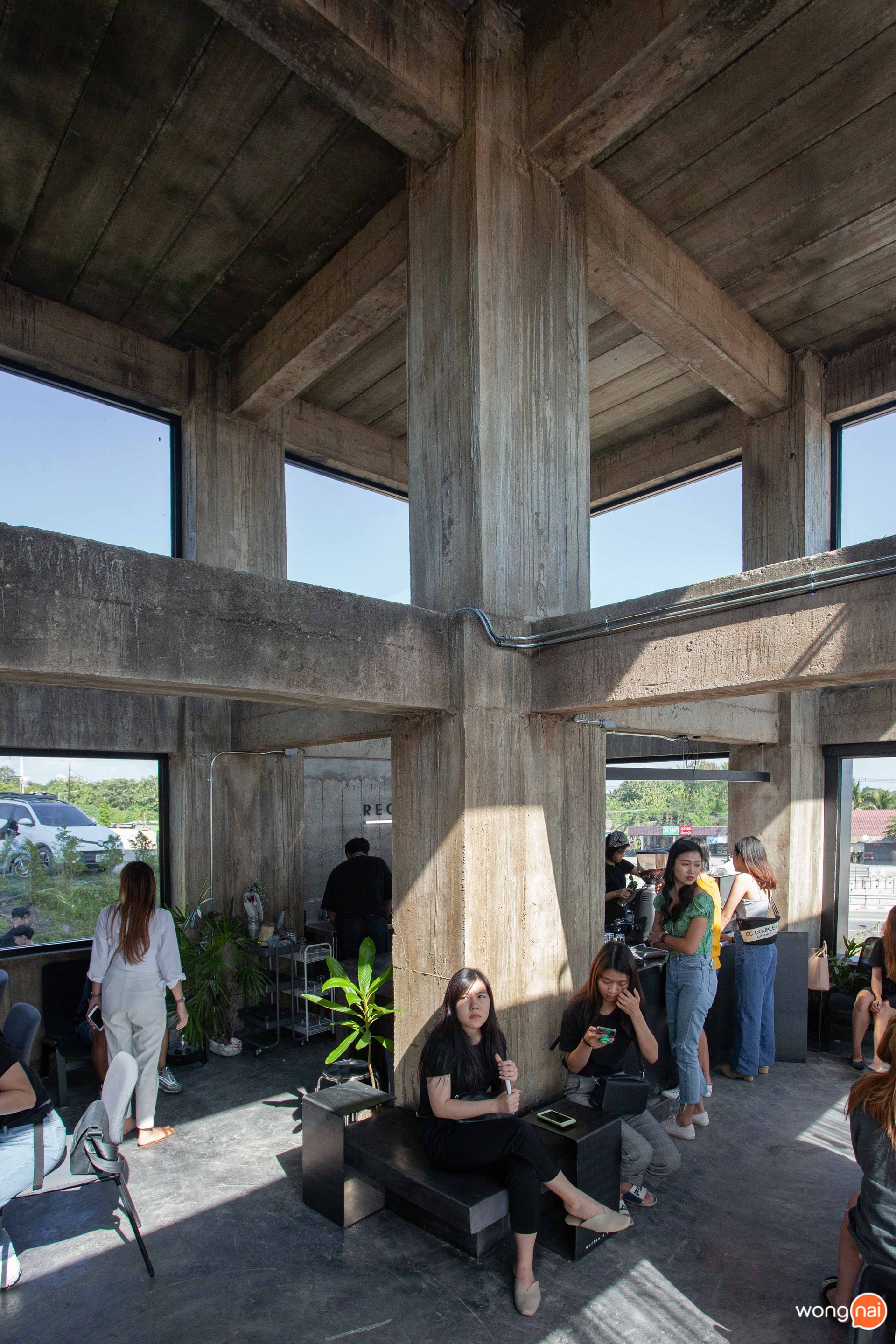 The Rectangle coffee x tower เชียงใหม่ คาเฟ่ที่ถ่ายมุมไหนก็สวย