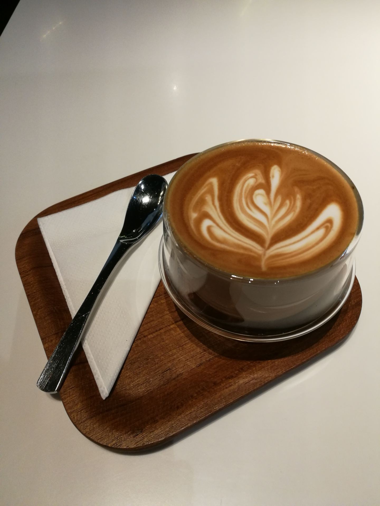 รีวิว D'ARK Emquartier - กาแฟสักถ้วยระหว่างรอดูหนัง - Wongnai