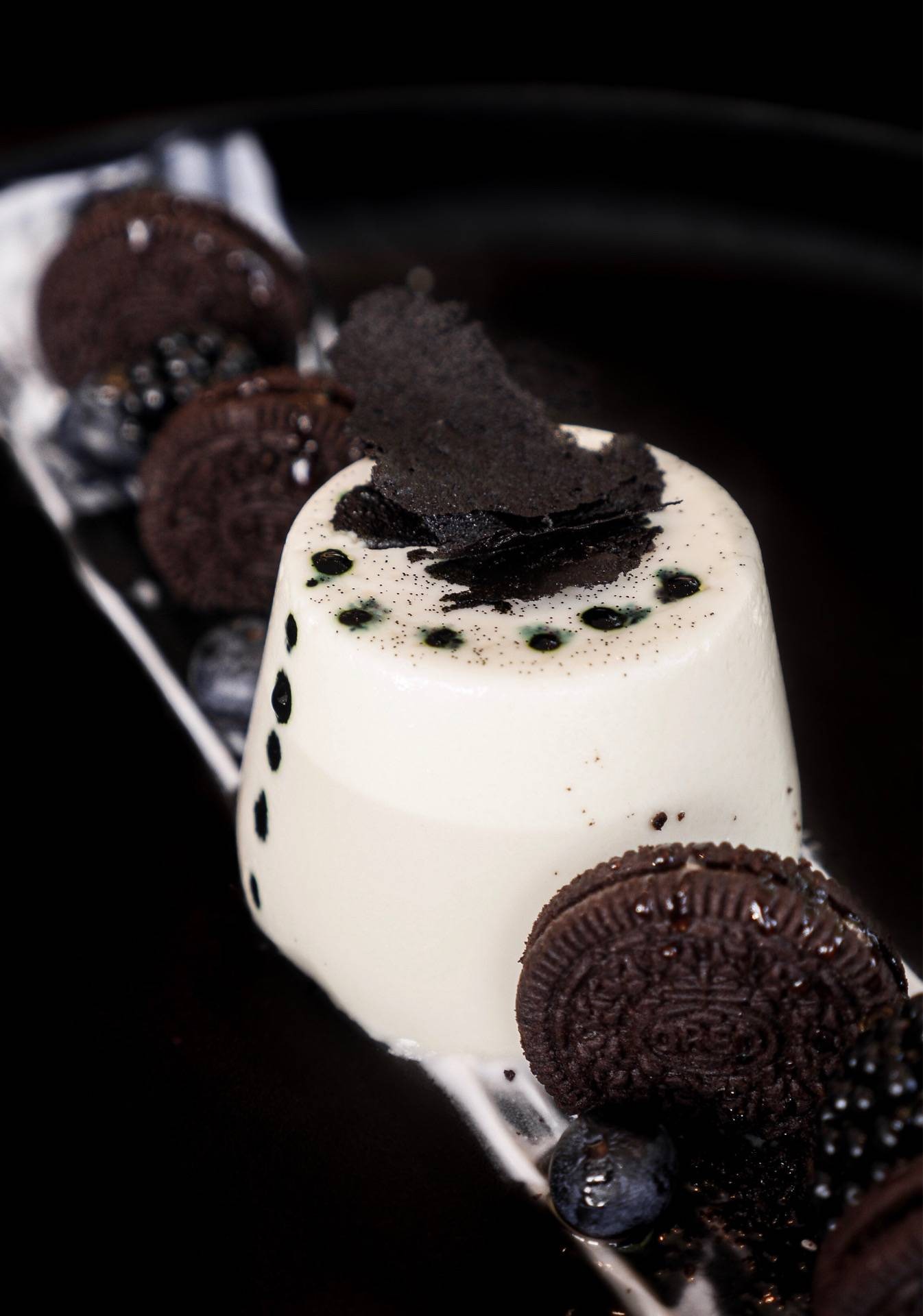 รีวิว Assembly Ground - Good food, but not that special compared to ...