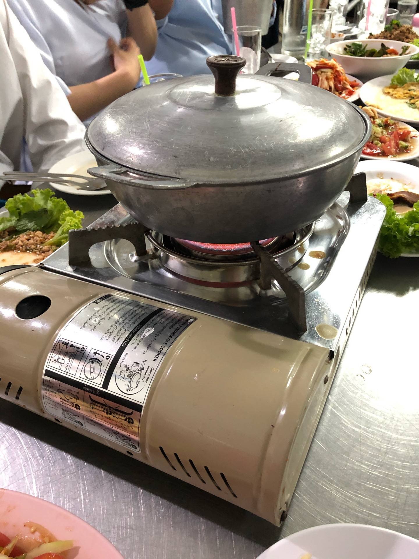 รูป เจ๊ก้อย ถนนเพชรบุรี