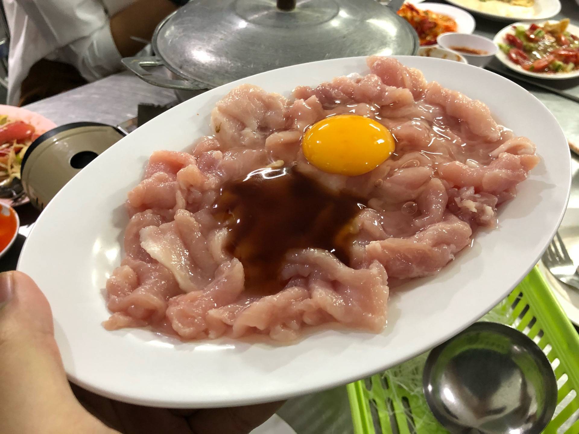 รูป เจ๊ก้อย ถนนเพชรบุรี