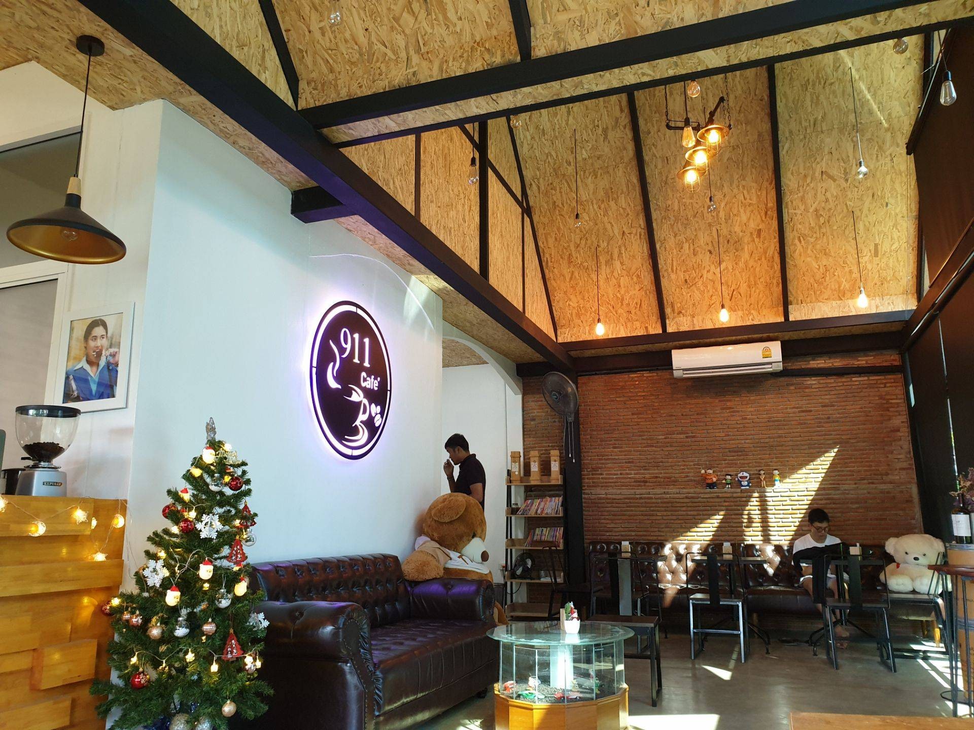 รีวิว 911 Cafe' - โอเคนะ ทานได้