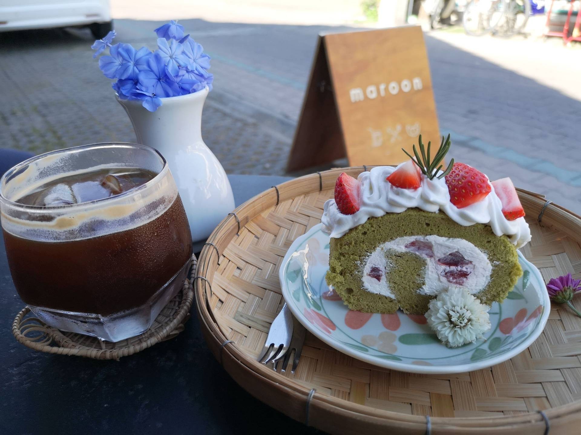 รีวิว maroon cafe' - ️ ️ ️ ️ ️