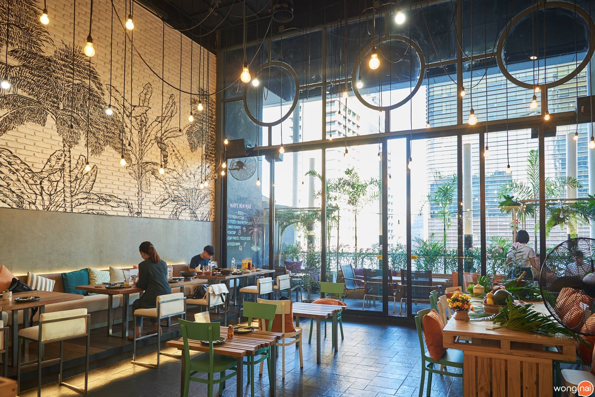 “Mango Tree Cafe” ร้านอาหารไทยใส่ใจใช้วัตถุดิบออร์แกนิก 100%