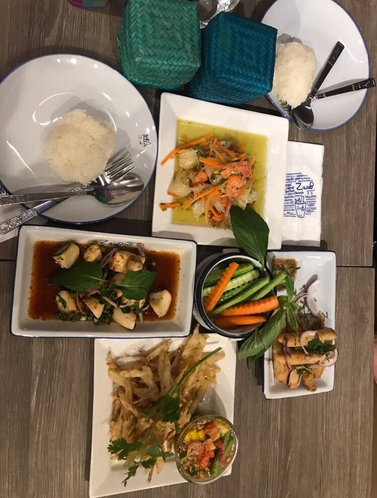 รีวิว Zaab Eli (แซ่บอีลี่) สีลมคอมเพล็กซ์ - ร้านส้มตําที่อยู่ใกล้ BTS ...