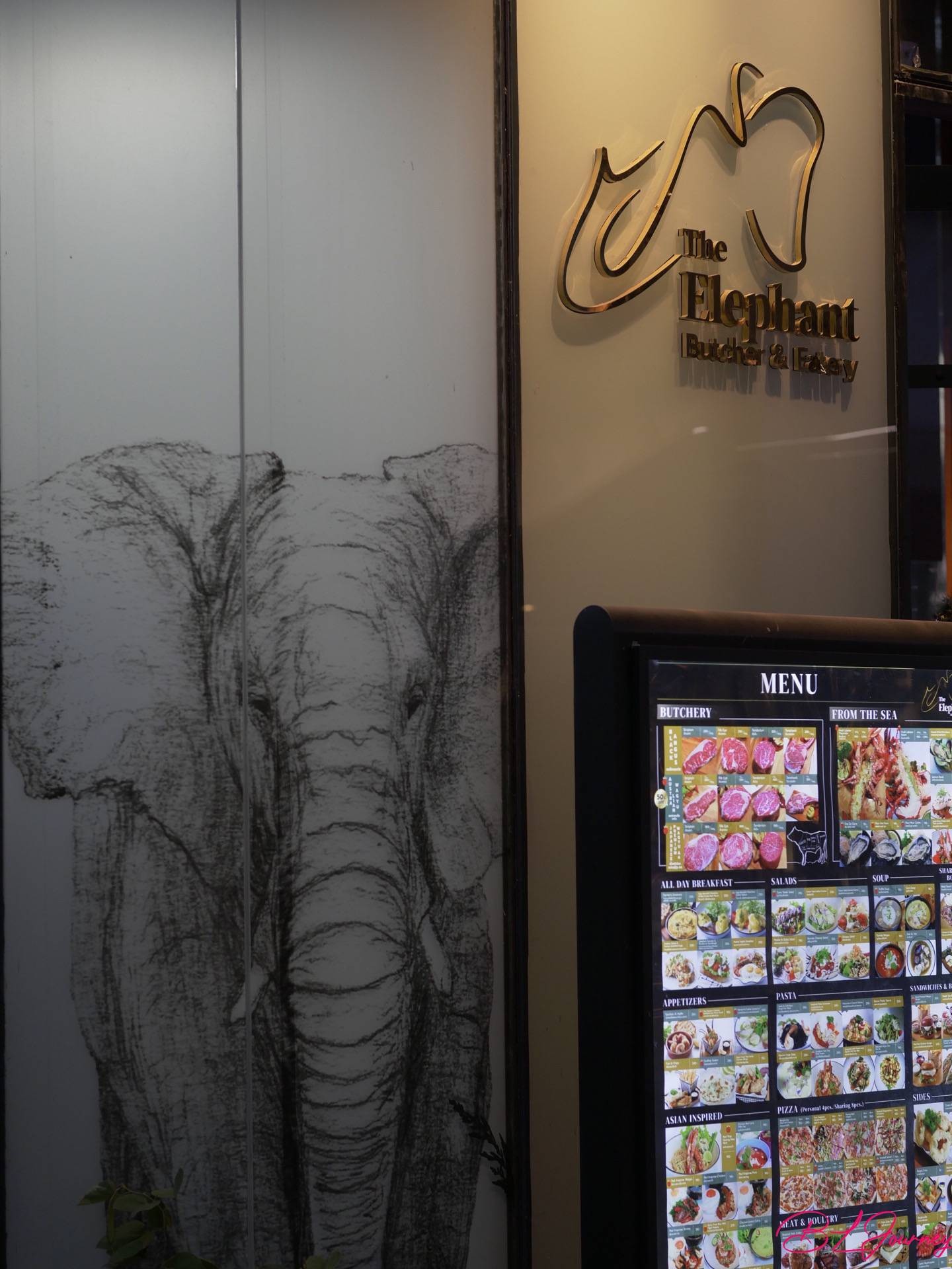 รีวิว The Elephant Butcher & Eatery - ร้าน The Elephant Butcher&Eatery ...