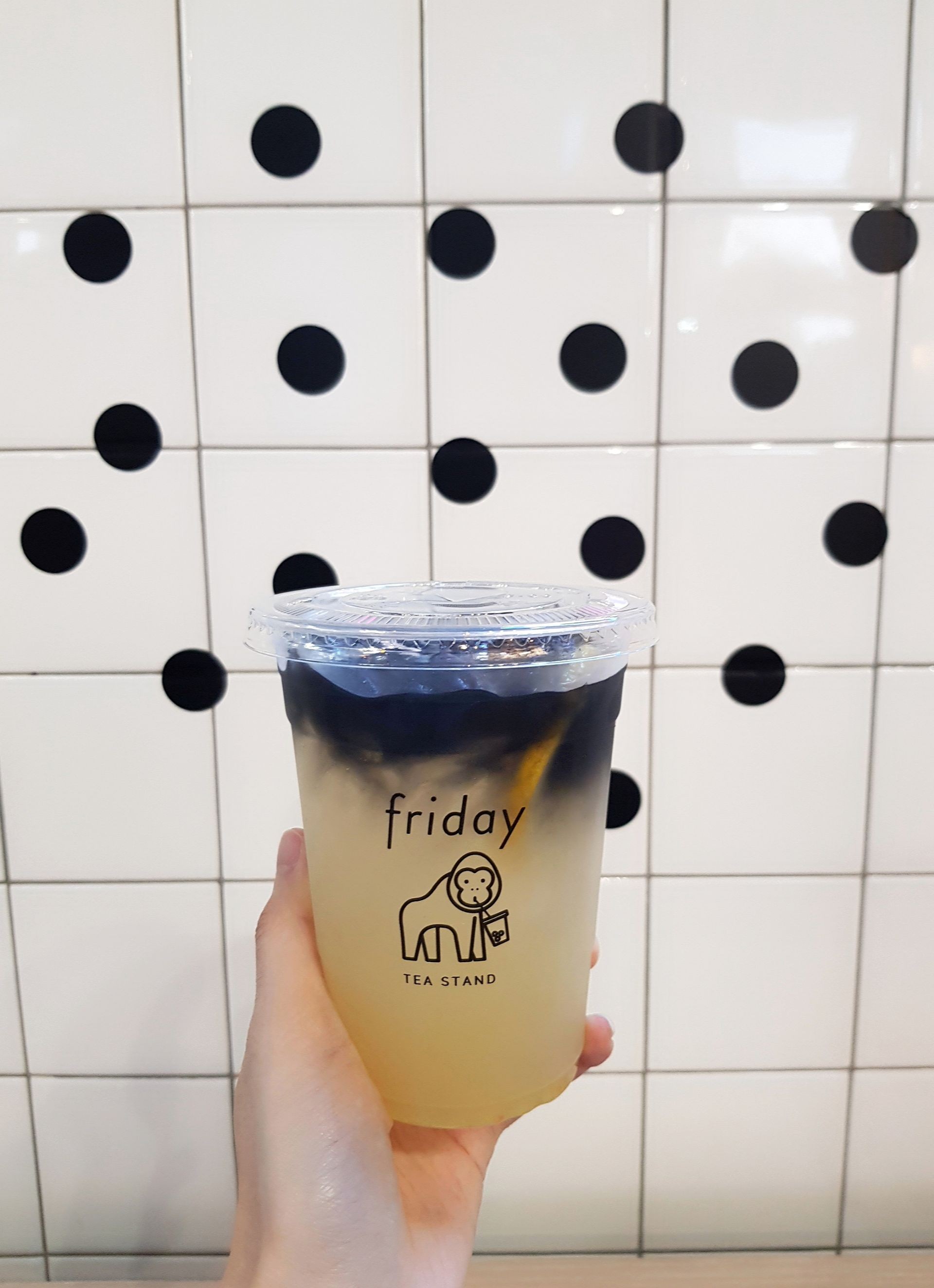 รีวิว Friday Tea Stand - ทองหล่อ Thonglor เจ อเวนิว ทองหล่อ - Black ...