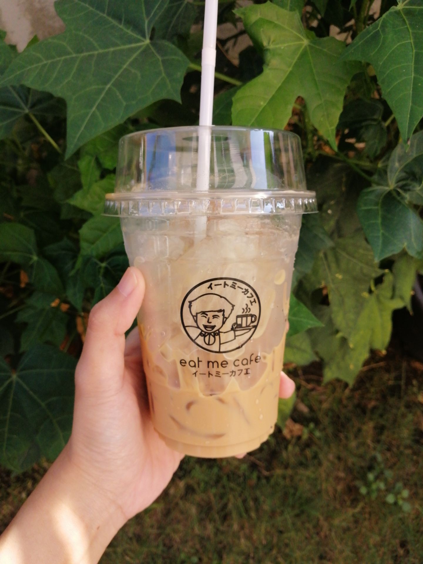 รีวิว Eat me cafe - อร่อยคะ กาแฟนิ่มดี