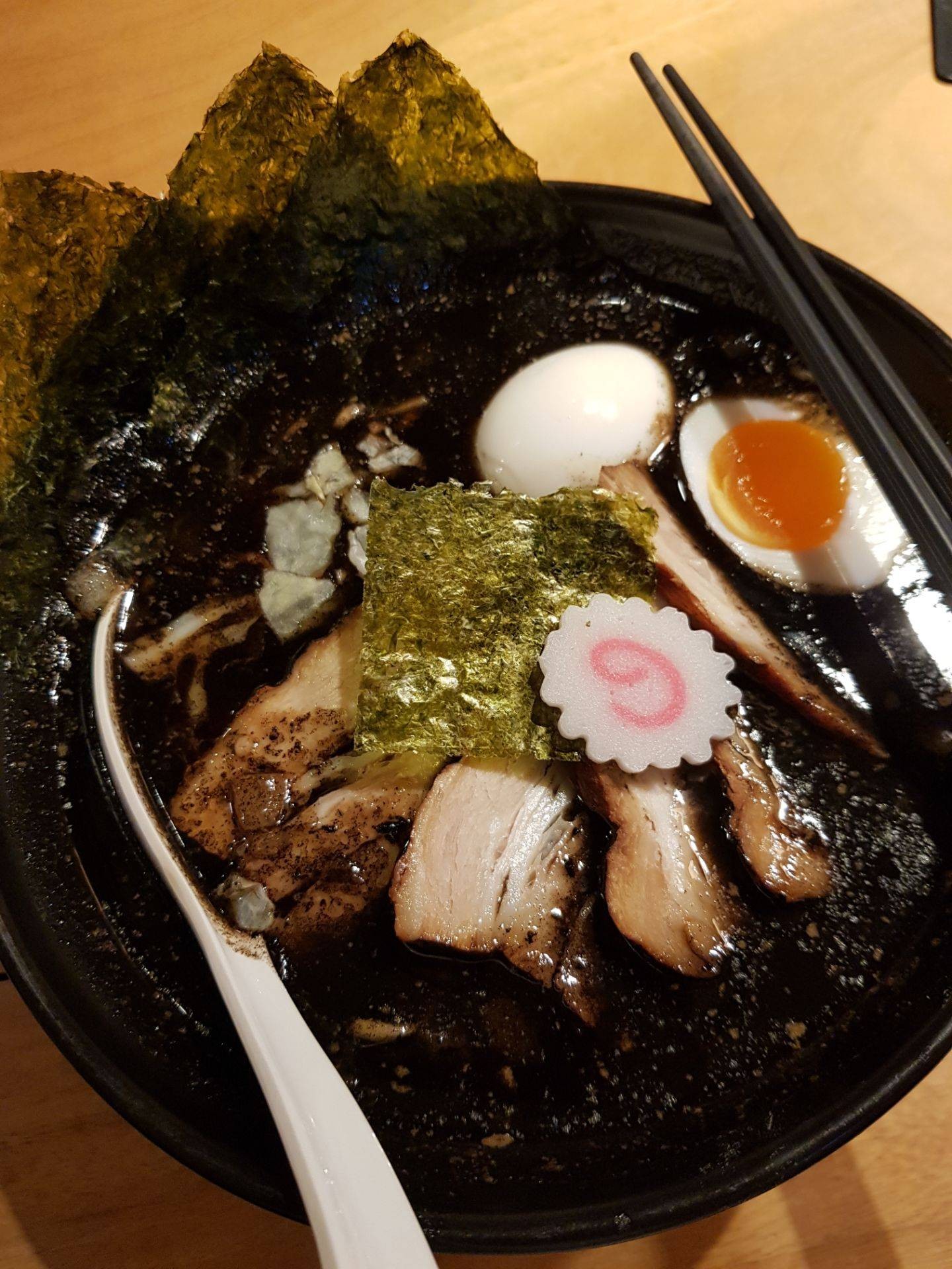 รีวิว Gogyo Ramen Yanaginobamba-dori,Kyoto - ราเมงน้ำดำ พอได้อยู่นะ