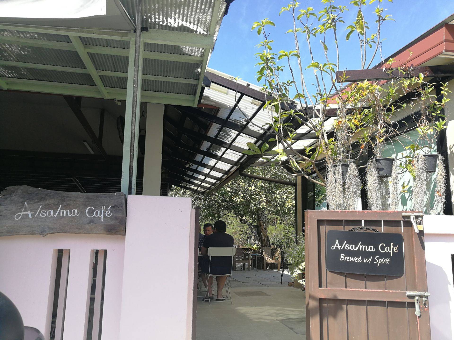 รีวิว Asama Coffee&Roastery อสมา คอฟฟี่ โรสเทอรี่ - อยากกินเมนูเย็น