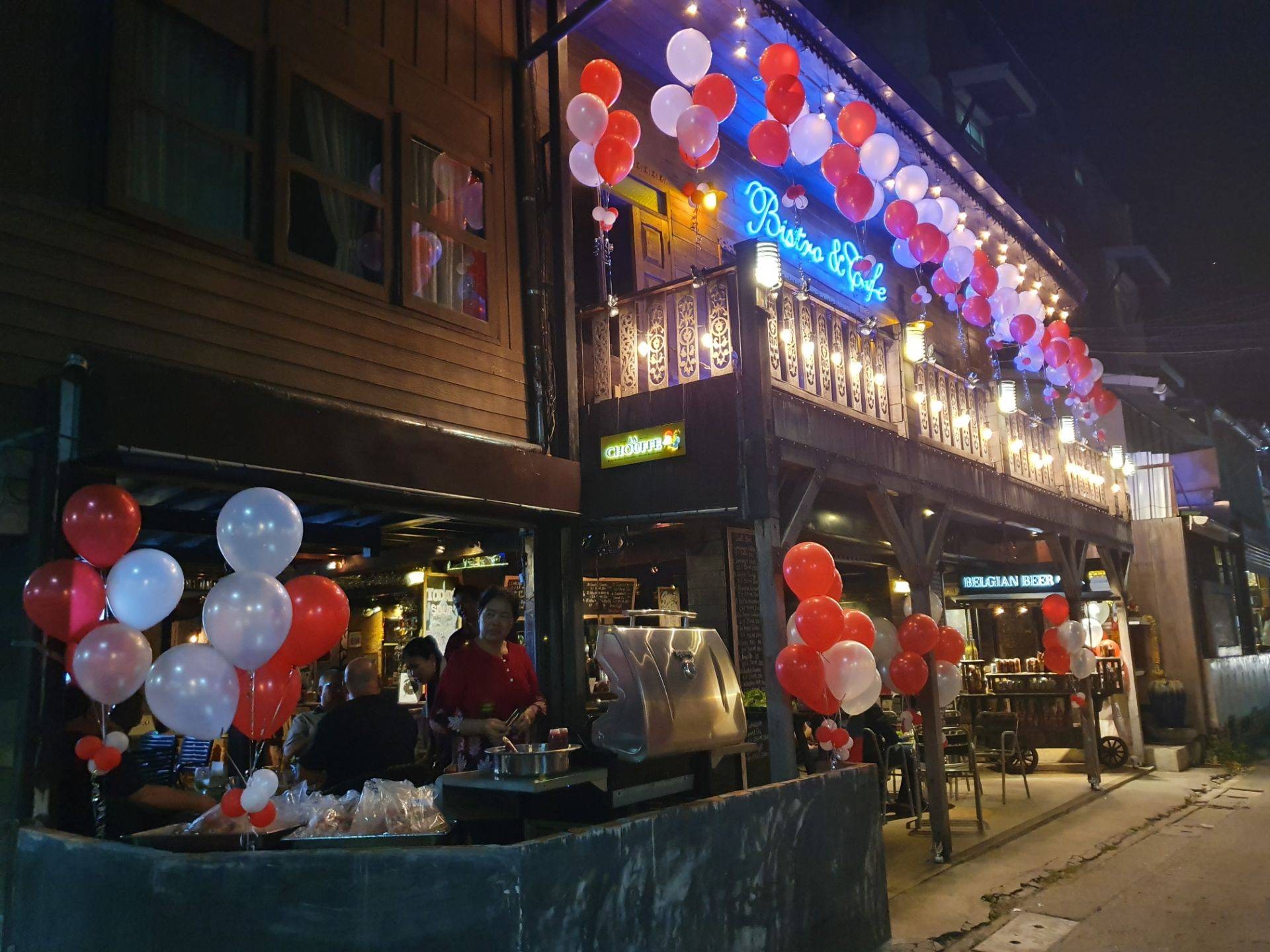 Number 1 Bistro/cafe - รีวิวสถานที่ท่องเที่ยว - Wongnai