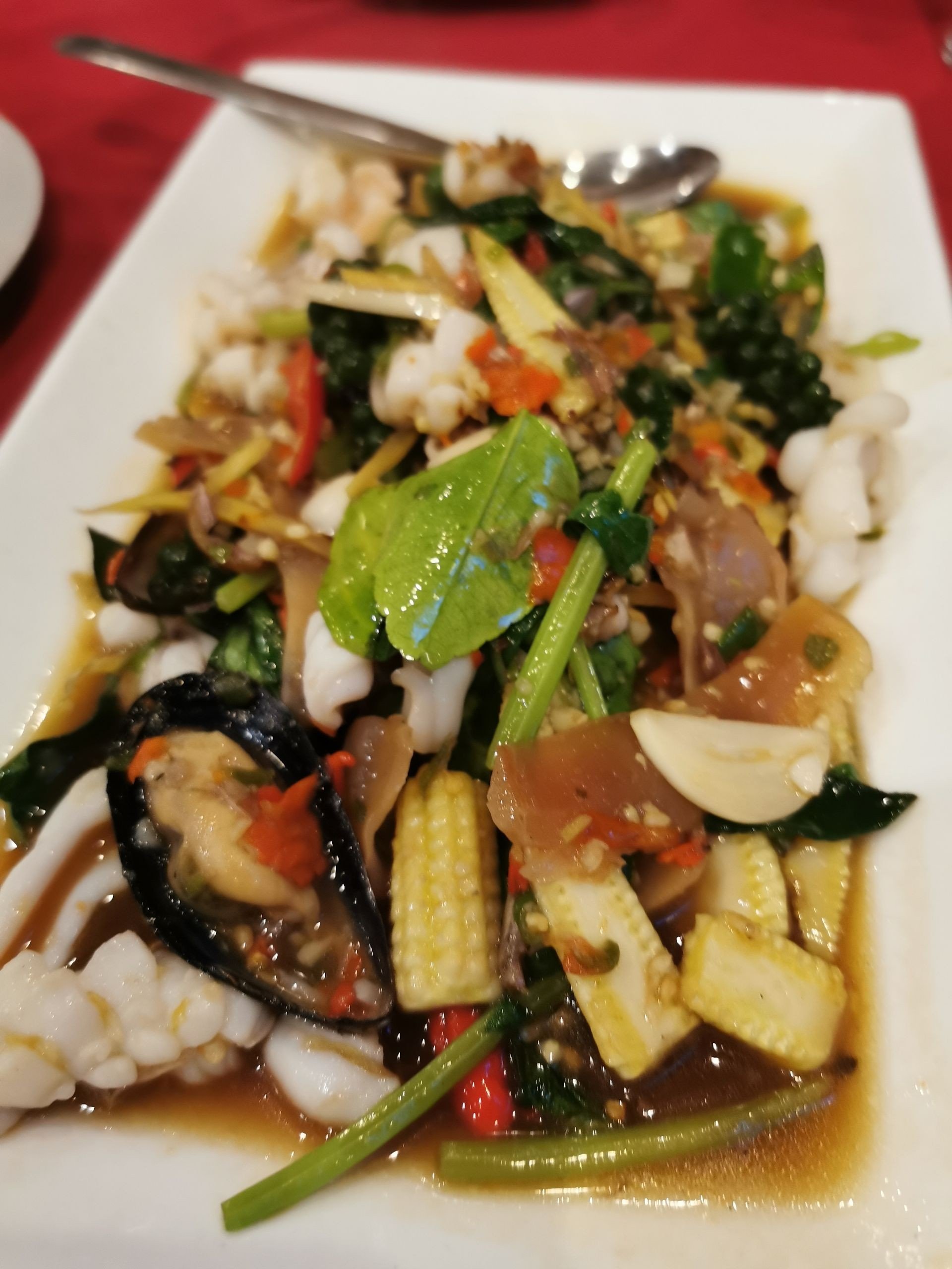 รีวิว Enjoy Restaurant - รสชาติกลางๆ - Wongnai
