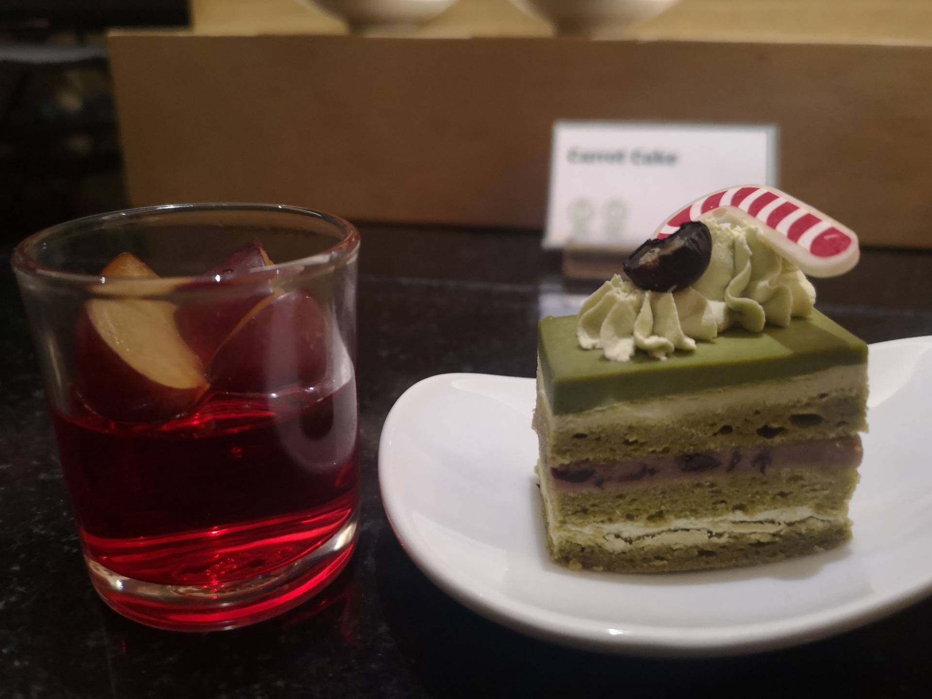 รีวิว Zeta Cafe โรงแรมฮอลิเดย์อินน์ กรุงเทพฯ - มาครั้งเเรกกับเพื่อน ...