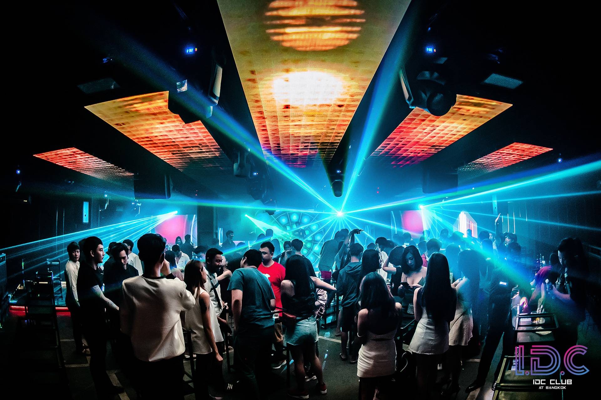 รีวิว IDC Club Bangkok - ร้านนี้ เหล้าและ Mixer ถูกที่สุดแล้วในกรุงเทพฯ ...