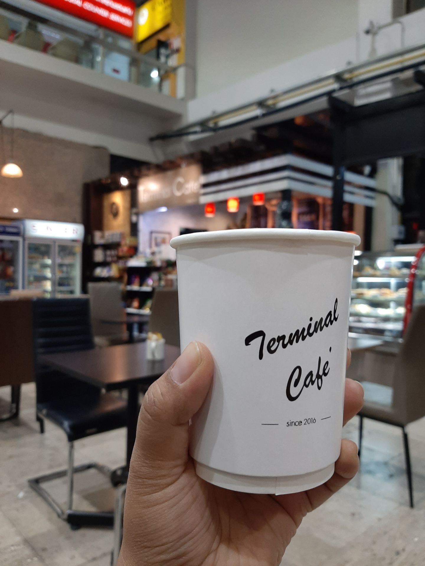 รีวิว Terminal Cafe' Terminal Hotel - คอฟฟ่ช็อปในสนามบินค่ะ