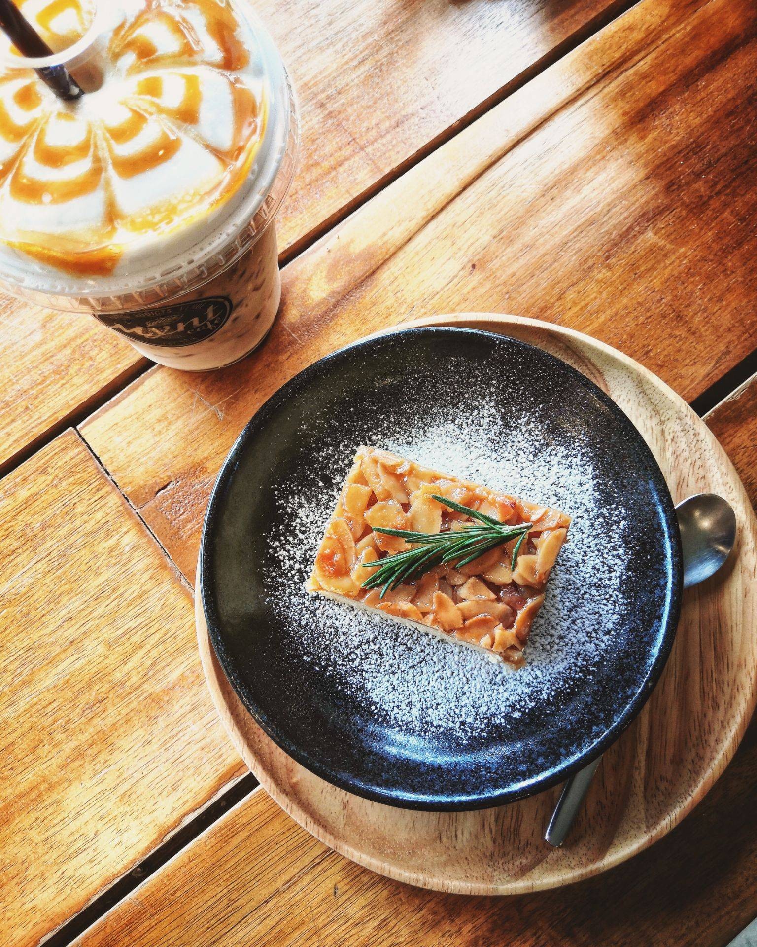 รีวิว Mynt Café - Tosca Cake by Mynt Café