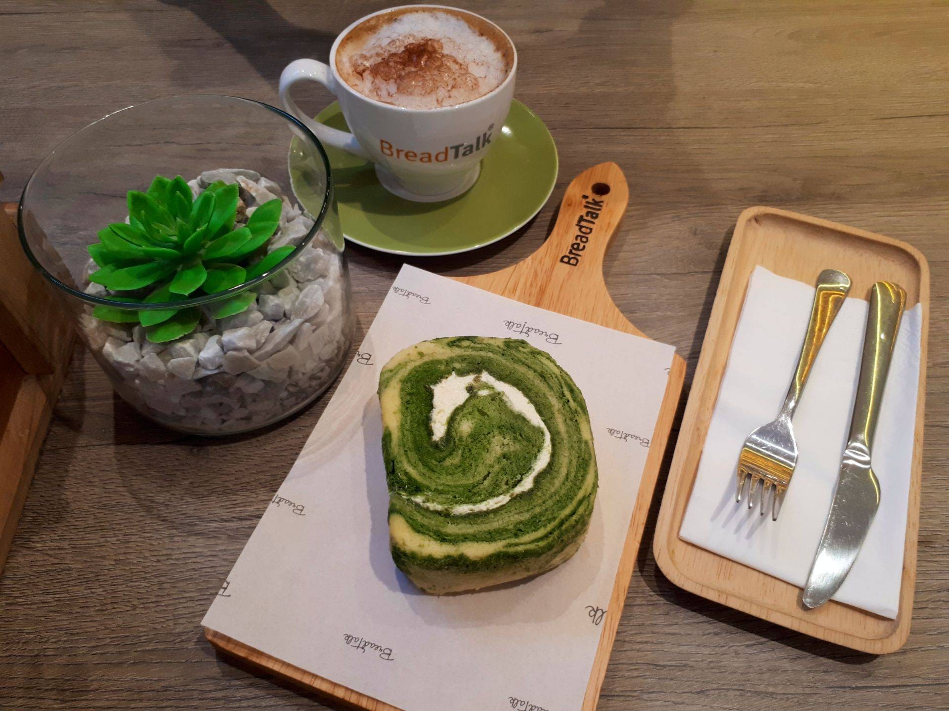 รีวิว Breadtalk Central Korat - นั่งได้เพลินๆ