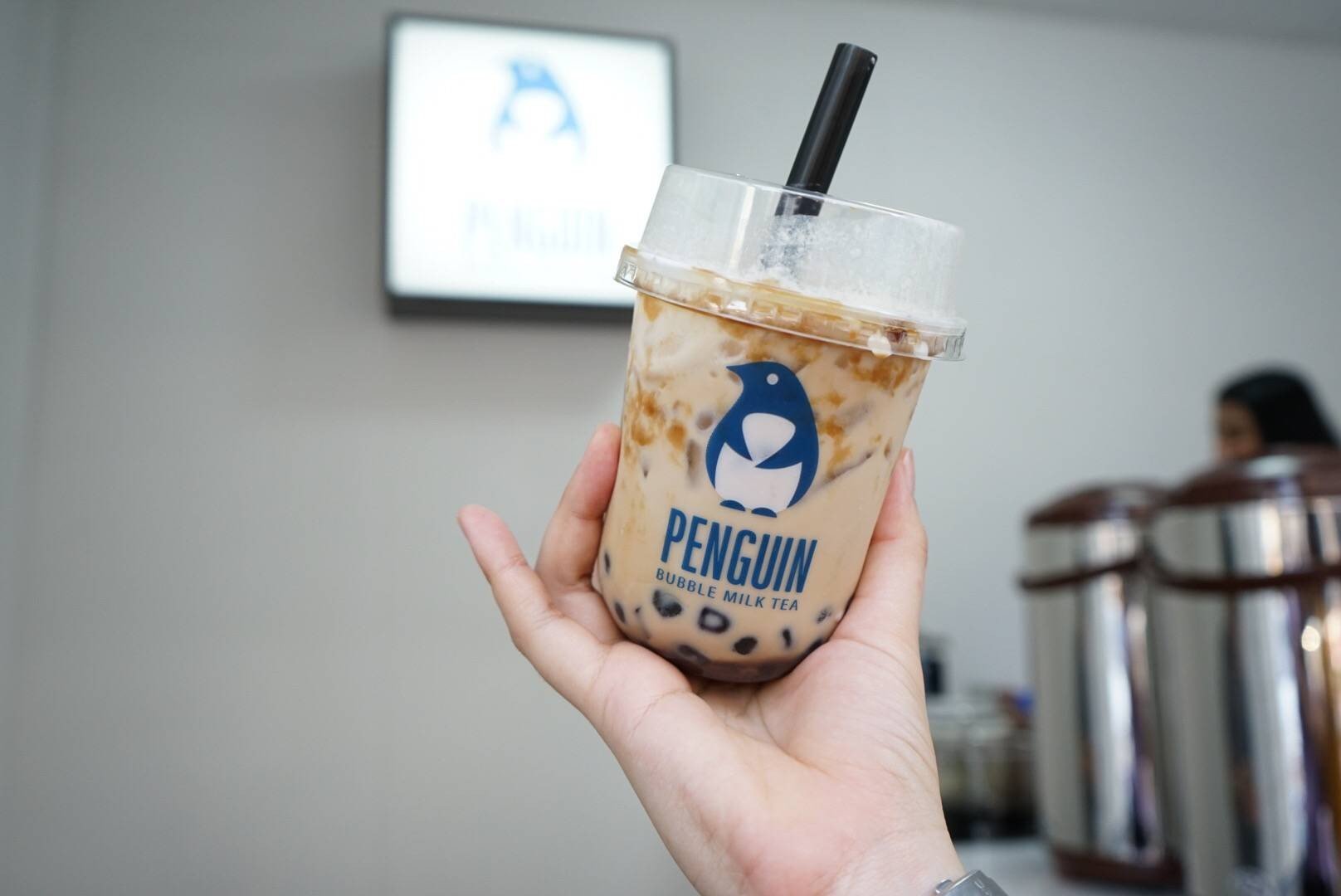 รีวิว PENGUIN BUBBLE MILK TEA อุทัยธานี - ชานมน้องใหม่ เพนกวิน สูตรจาก ...