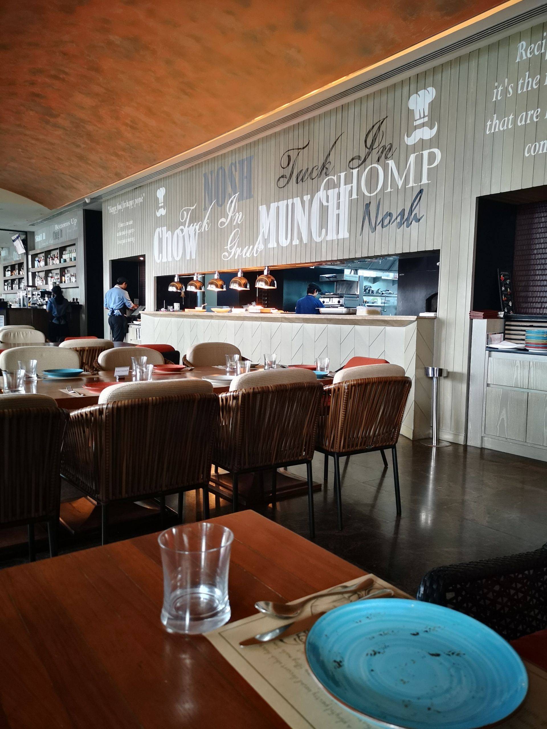 รีวิว Blunos Bangkok - มาทานตามดีลวงใน อร่อยทุกอย่างเลย