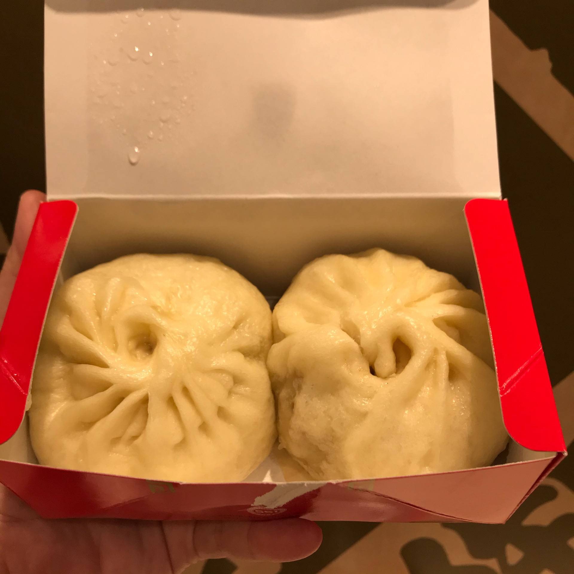 รีวิว 555 Horai Namba Station - ร้านขนมจีบซาลาเปาที่มีเฟรนไชส์เยอะ