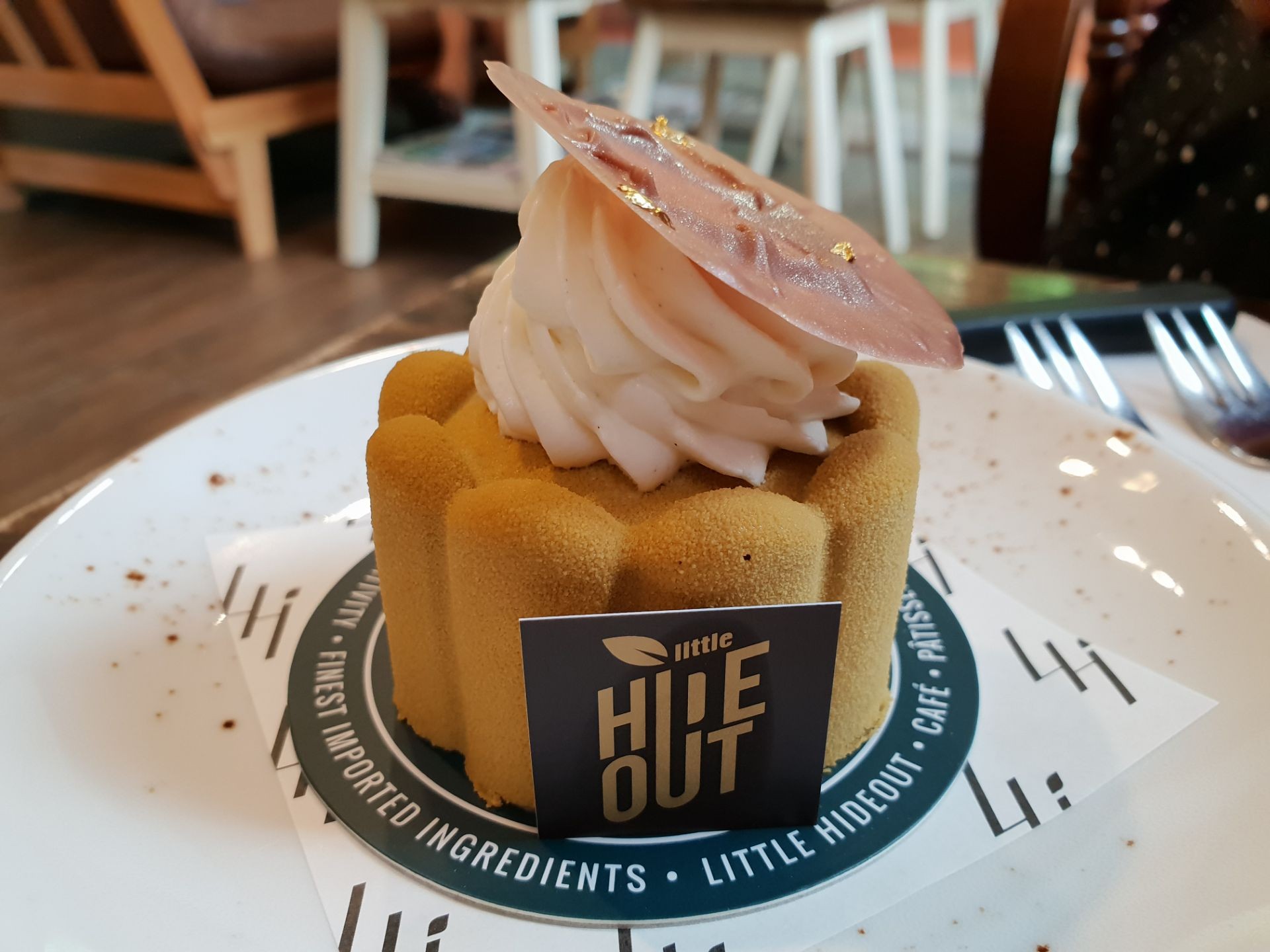 รีวิว Little Hideout Patisserie ราชพฤกษ์ - ร้านสวย ขนมหน้าตาดีและอร่อย ...