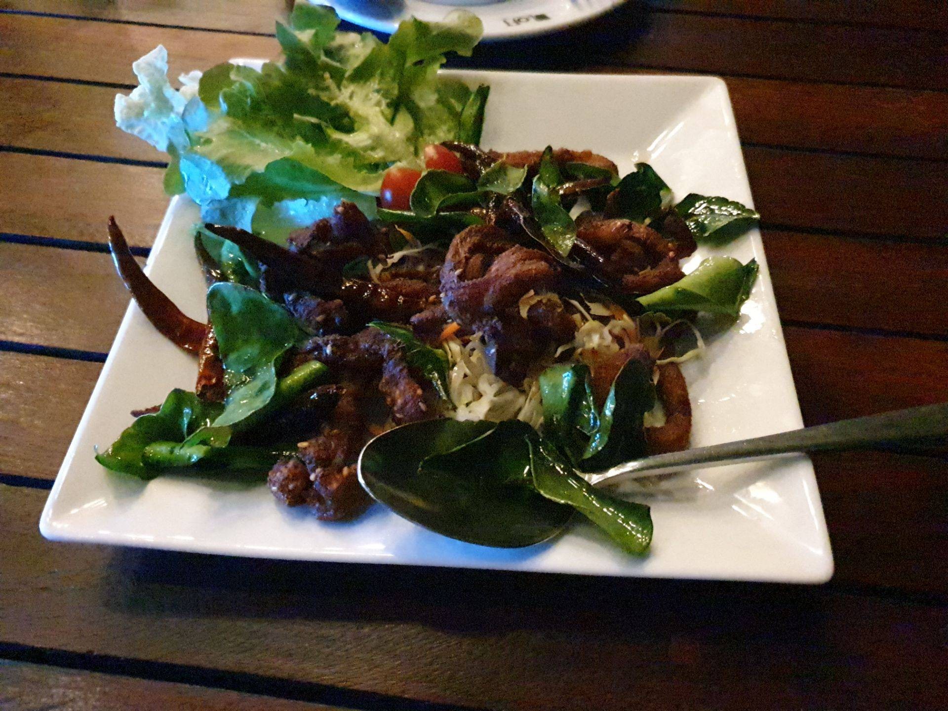 เนื้อแดดเดียวทอด ร้าน Loft Restaurant & Bar