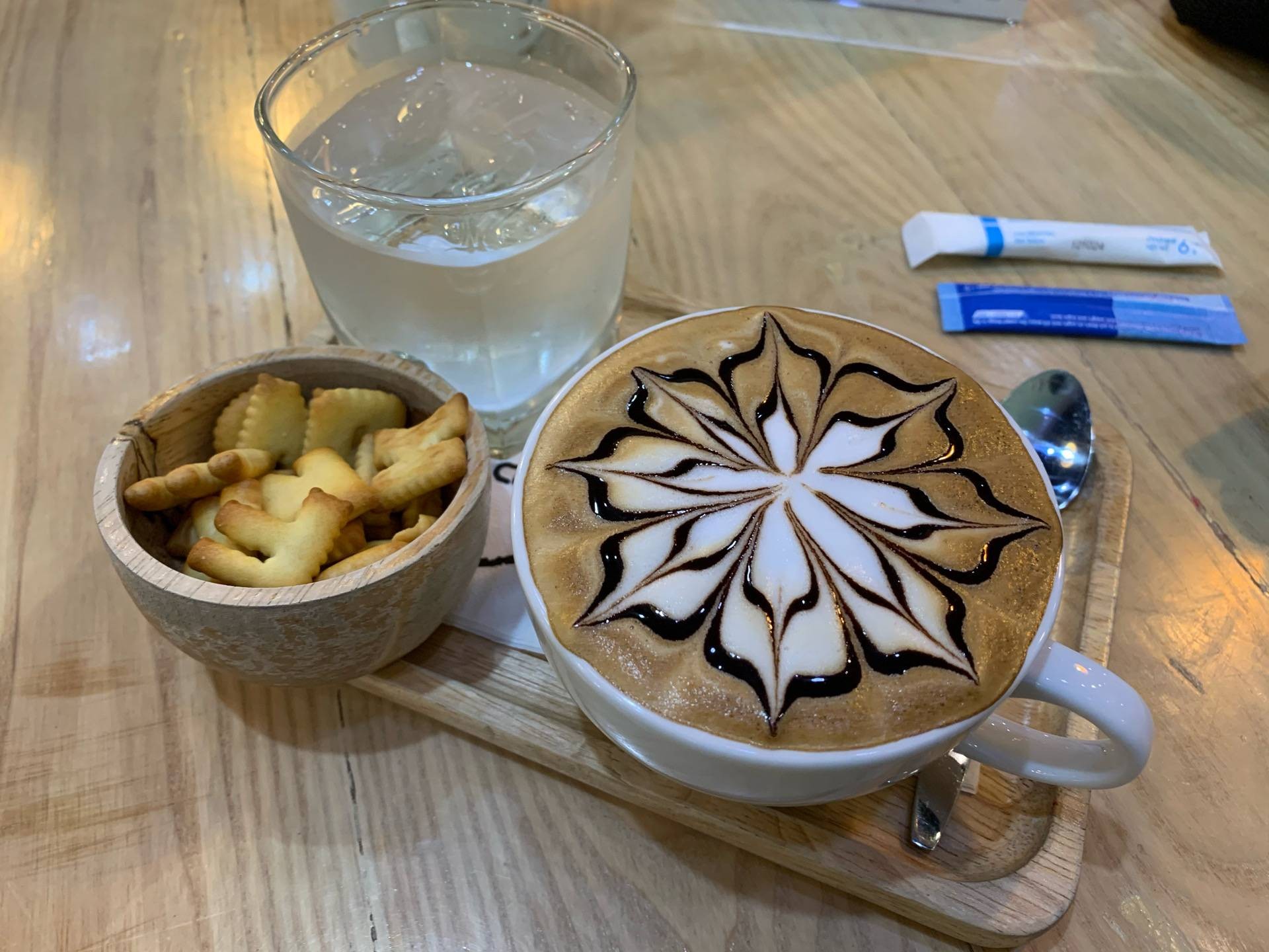 รีวิว Biz cafe หลังย่าโม - นานๆจะรีวิวร้านนี้ทั้งที่มากินบ่อยมาก