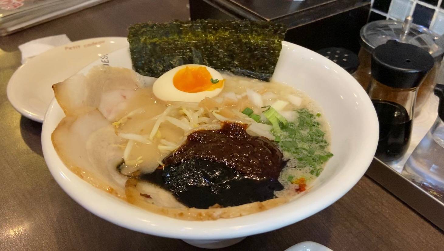 Kuro Ramen แบบ Full Size • Fat Bear สั่ง Kuro Ramen แบบ Full Size มา ...