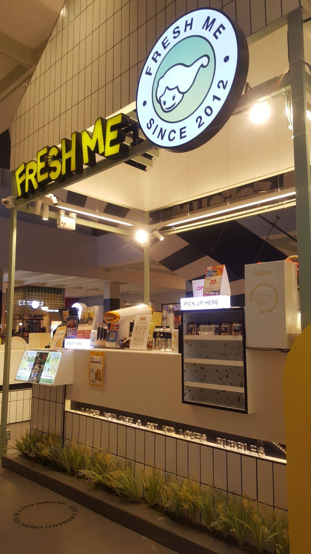 รีวิว Fresh Me centralwOrld - ชานม Fresh me เข้มข้น - Wongnai