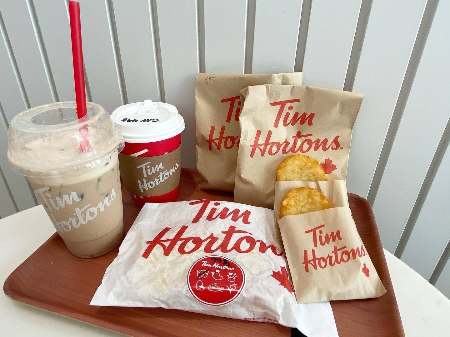 รีวิว Tim Hortons สามย่าน มิตรทาวน์ - Timbits โดนัทลูกเล็ก อร่อยดี