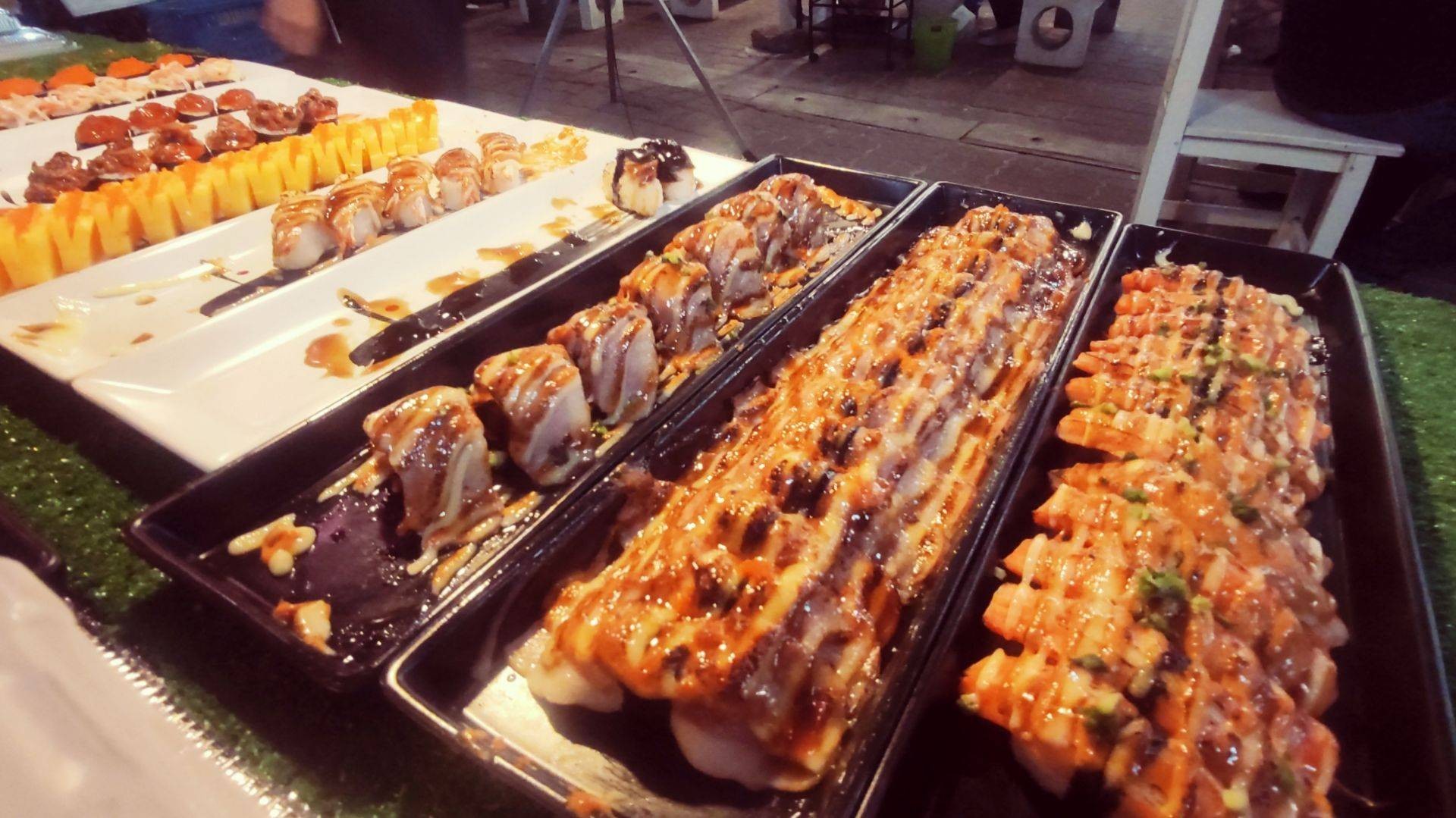 รีวิว Sushi Burn hub [เบิร์นให้เยิ้ม-กินให้ยับ] โชคชัย4 ซ.39 - ลองมาชิม ...