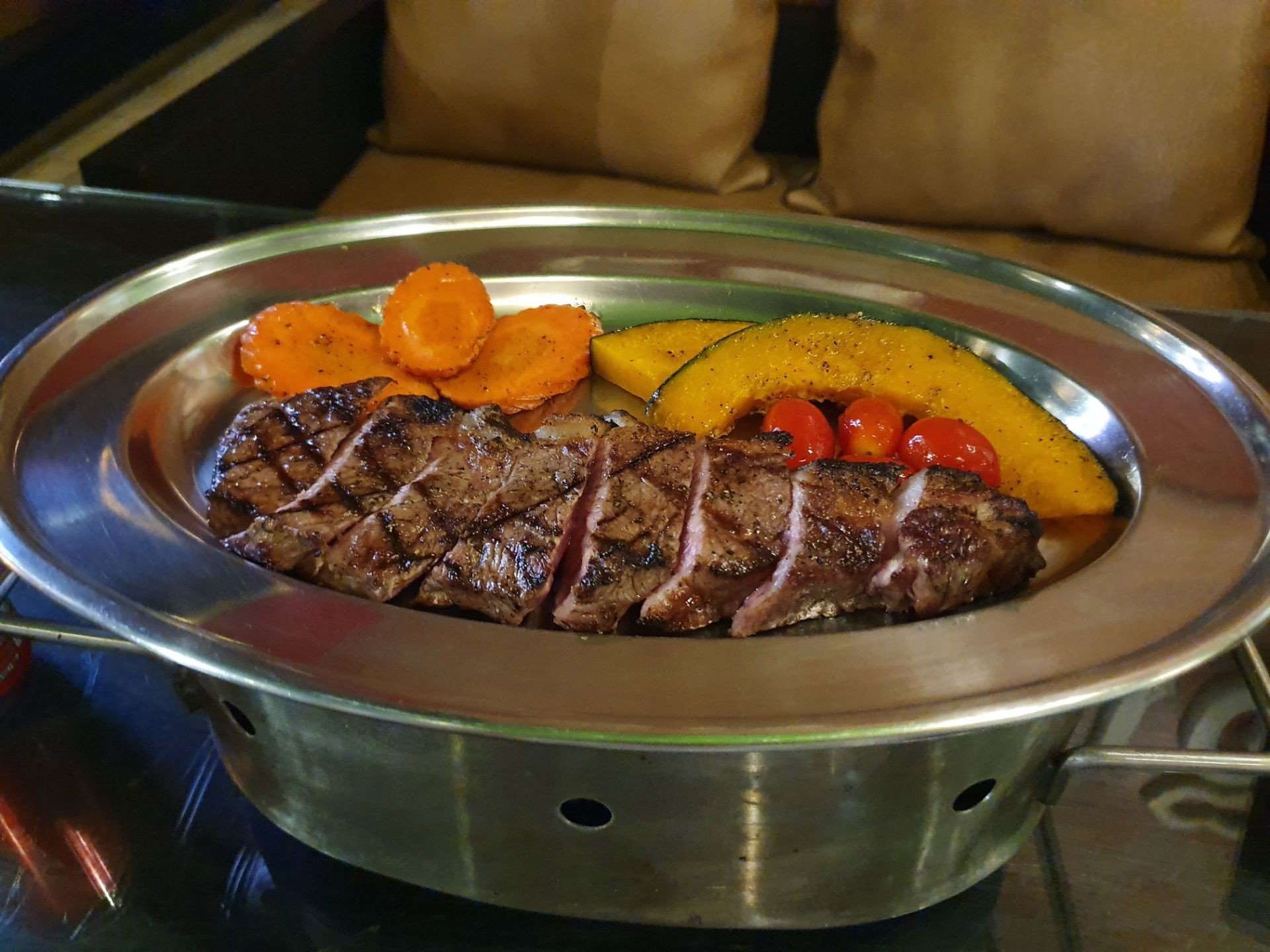 Sirloin dye-aged • sirloin 200 กรัม สมราคา ย่างมาสุกกำลังดี อร่อยมาก ...