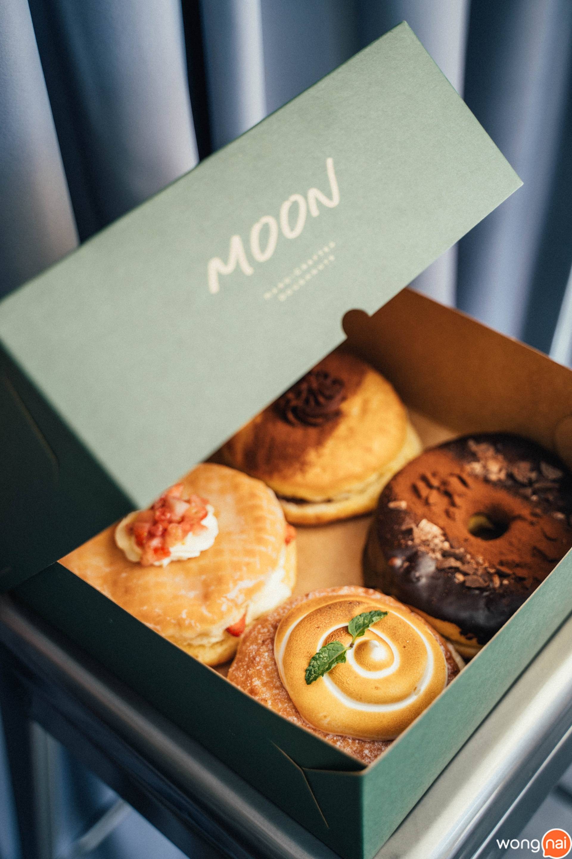 ‘MOON Doughnuts & Drinks’ ร้านโดนัทหาดใหญ่ สูตรพิเศษอยากกินต้องต่อคิว!