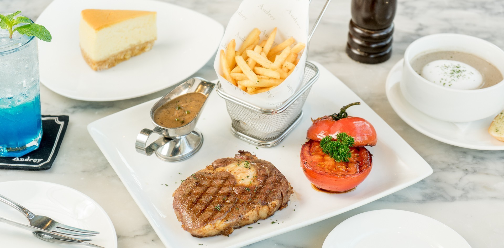 ดีลส่วนลดพิเศษร้าน Audrey Cafe & Bistro (ออเดรย์ คาเฟ่ แอนด์ บิสโตร ...