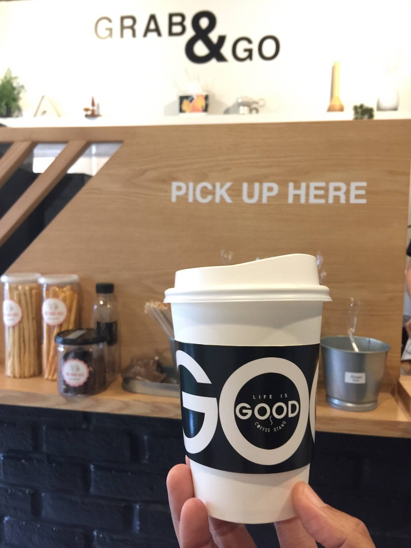 รีวิว กู๊ดคอฟฟี่ GOOD coffee GRAB&GO แจ้งวัฒนะ - เป็นร้านกาแฟเล็กๆสไตล์ ...