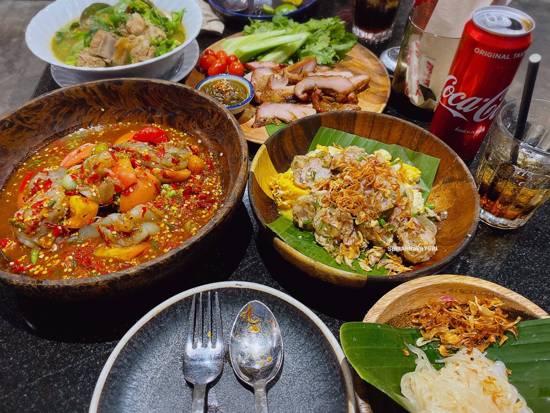 เกาเหลากุ้งสดปลาร้า ร้าน Phed Phed Bistro อยู่ในโครงการ the circle ราช ...