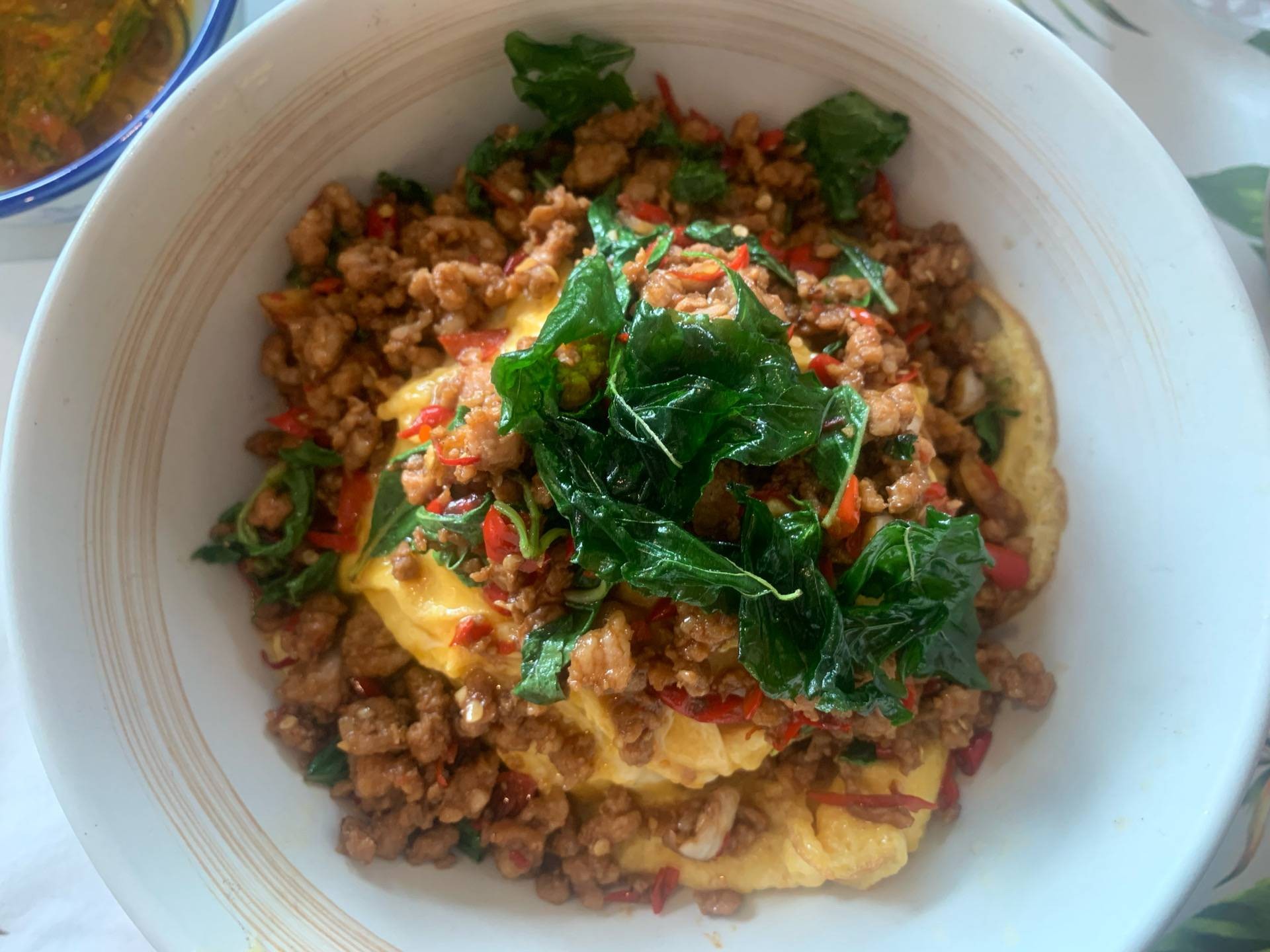 รีวิว Yoong Khao Hom แอมพาร์ค จุฬา - อาหารใต้รสชาติจัดจ้าน ชอบใบเหลี่ยง ...