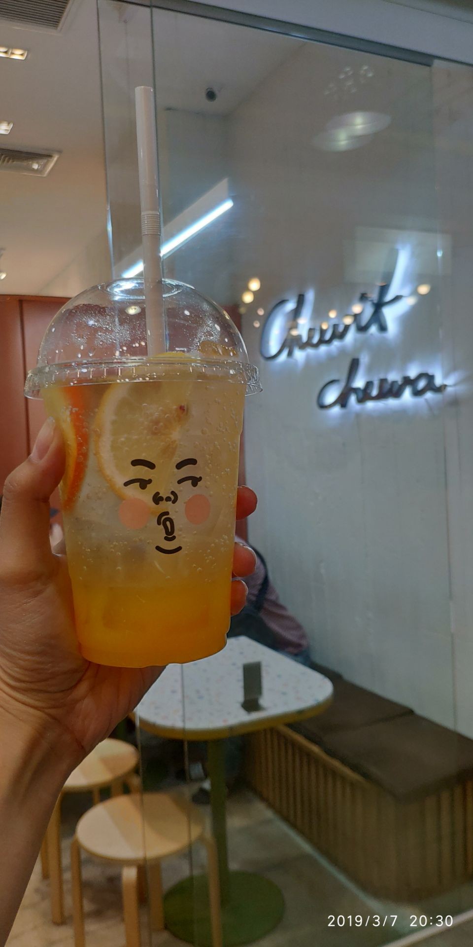 รีวิว Cheevit Cheeva Siam Square One - คาเฟ่น่ารักของหวานและเครื่องดื่ม ...