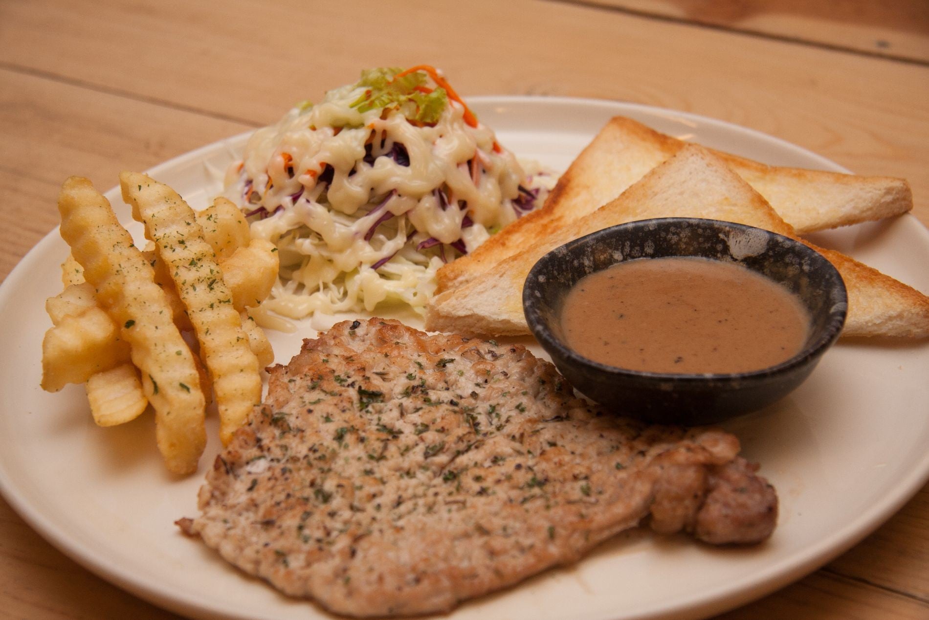 รีวิว Shop Steaks - - เจ้าของร้าน เป็นกันเอง แนะนำเมนูได้ดี สมราคา