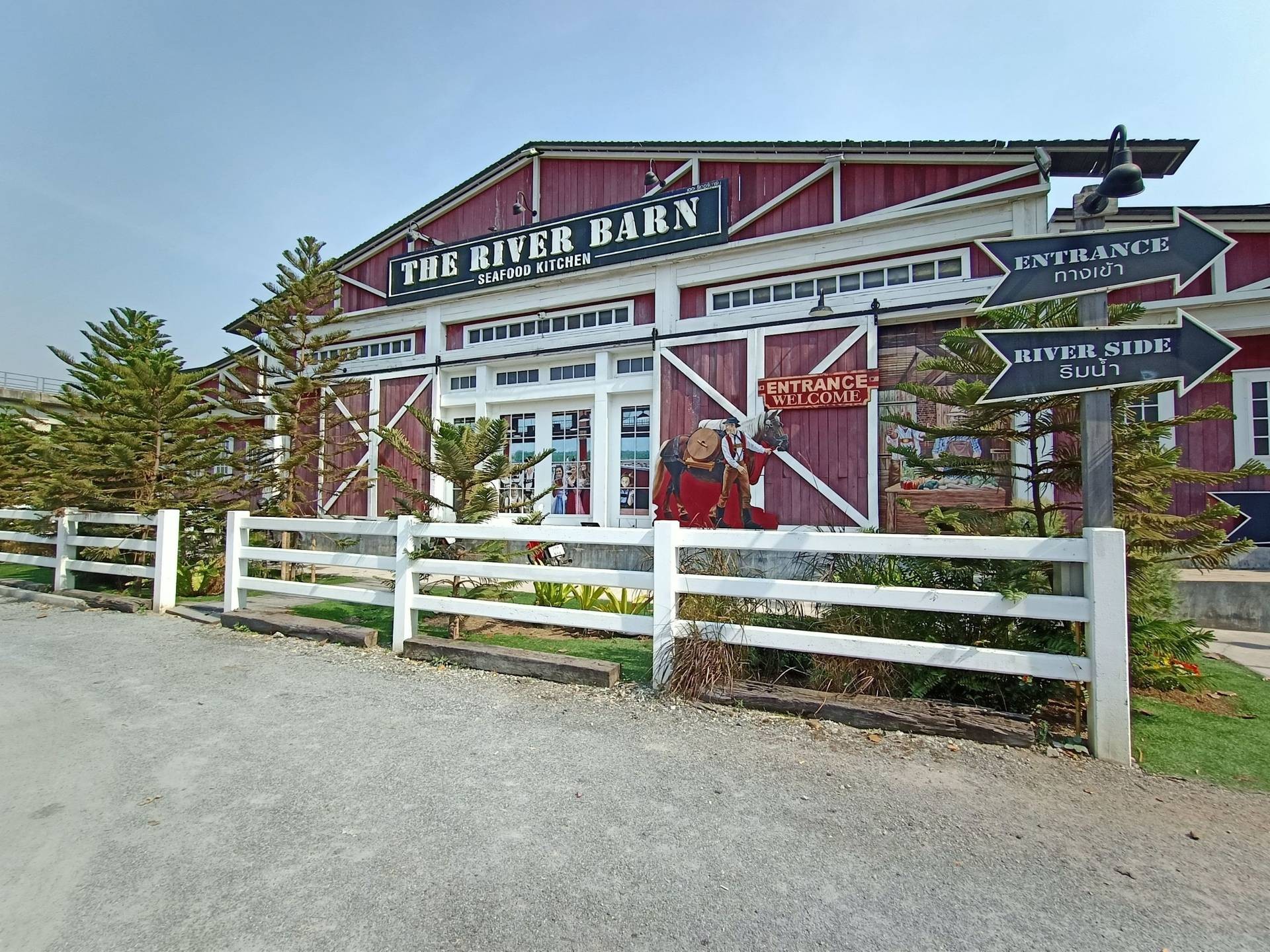 รีวิว The River Barn - อาหารรวดเร็ว รสชาติดี บรรยากาศร่มรื่นติดริมน้ำ ...