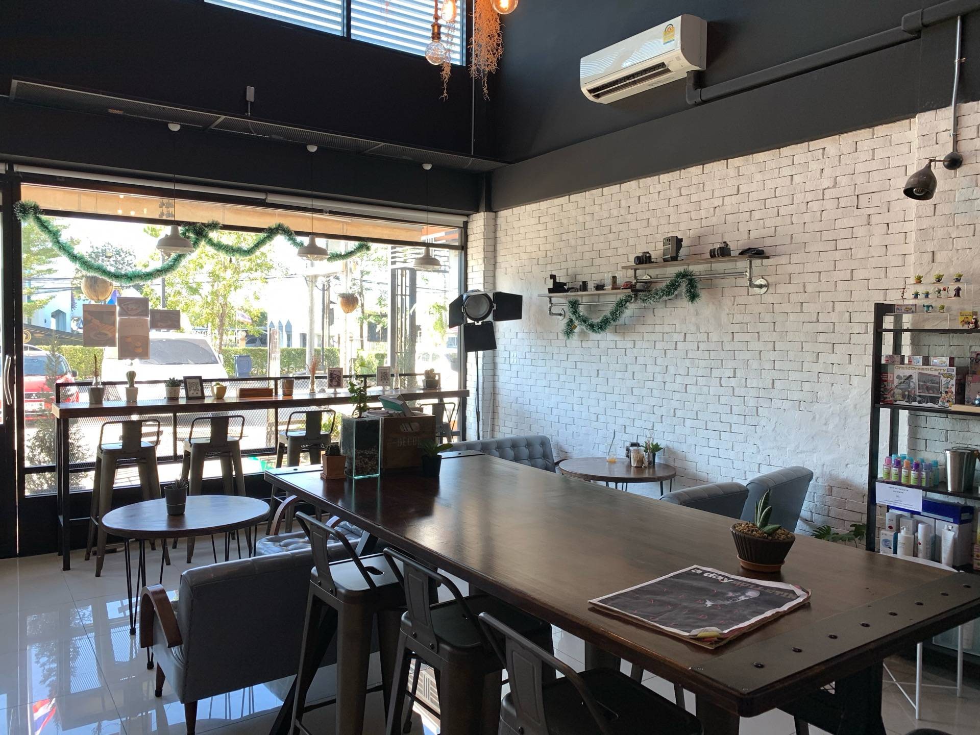 รีวิว Aperture Cafe' & Studio โครงการ Vida Ville ประชาอุทิศ 86 ...