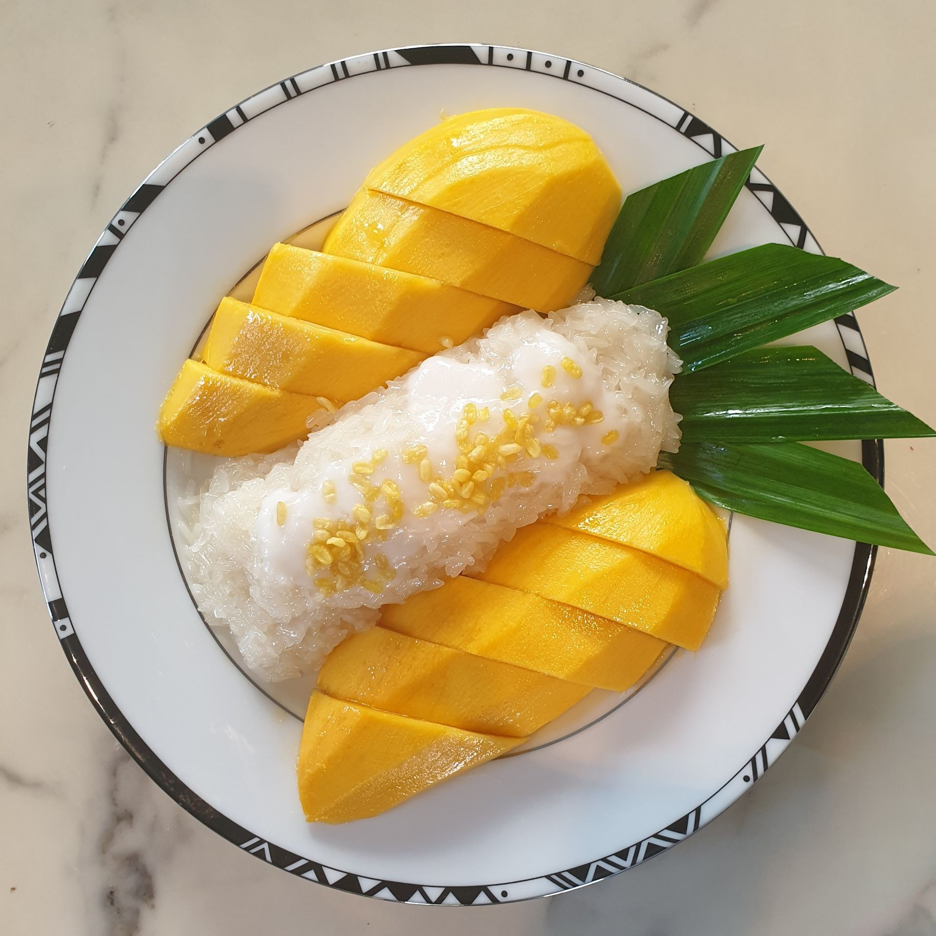 รีวิว มามาหม่ำ MA MA MUM - ข้าวเหนียวมะม่วงการันตีความอร่อยโดย Max ผู้ ...