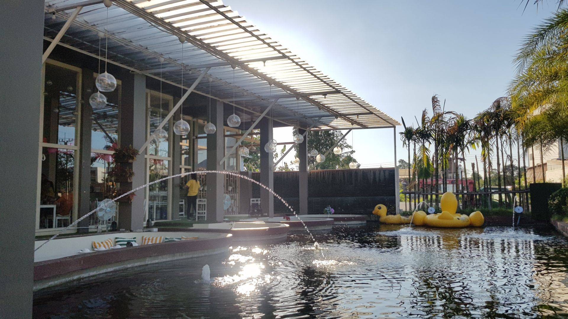 รีวิว อร่อย Together Restuarant & Karaoke - ร้านบรรยากาศดี แต่อาหารธรรมดา